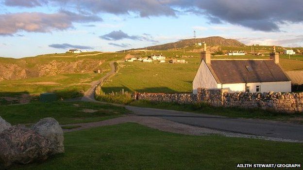 Three small earthquakes recorded at Durness - BBC News