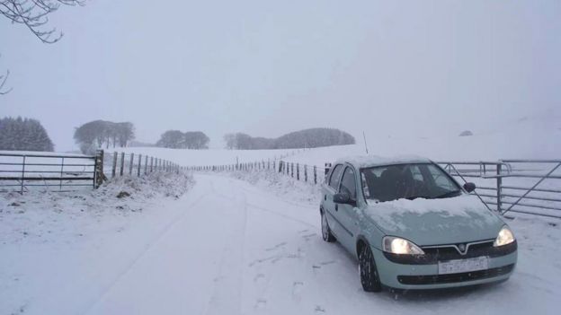 In pictures: Snowfall across Scotland - BBC News
