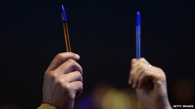 The pen, the sword and the Prophet - BBC News