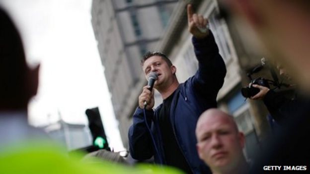Far right in UK 'weakest for 20 years' - BBC News