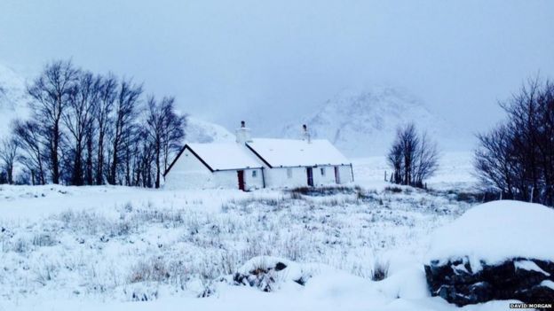In pictures: Snowfall across Scotland - BBC News