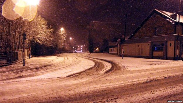 In pictures: Snowfall across Northern Ireland - BBC News
