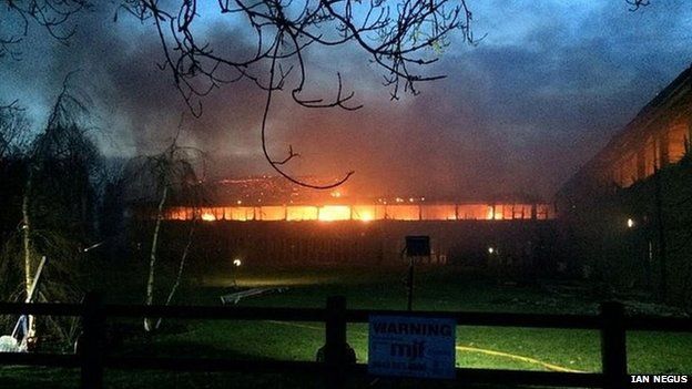 Oxfordshire arson spree: Fire guts council building - BBC News