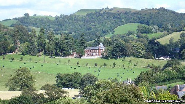 William and Ffion Hague buy Cyfronydd Hall, Welshpool - BBC News