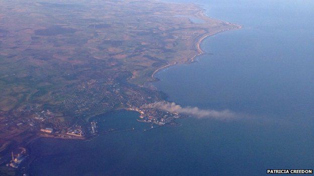 Crews probe cause of Peterhead fish factory blaze - BBC News
