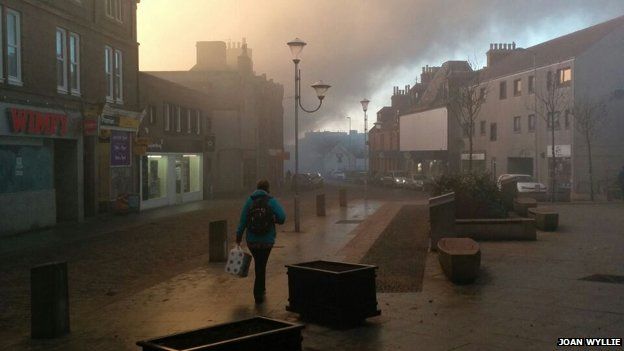 Crews probe cause of Peterhead fish factory blaze - BBC News
