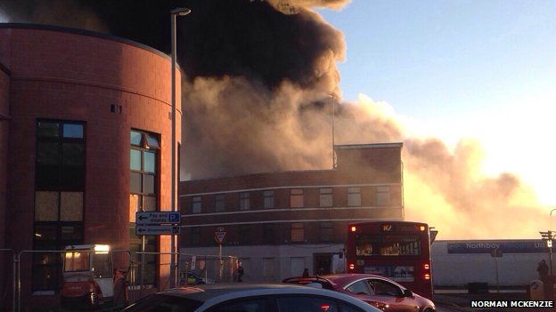 Crews probe cause of Peterhead fish factory blaze - BBC News