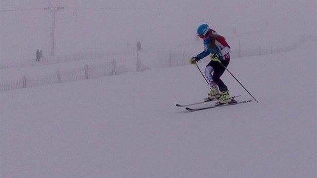 Broken-back skier Charlie Guest on world's top 100 list - BBC News