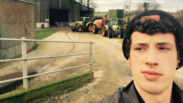 Farmers have their say on milk pricing row and take selfies - BBC News