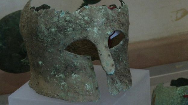 Pirate Captain Kidd's treasure found under the sea - BBC Newsround