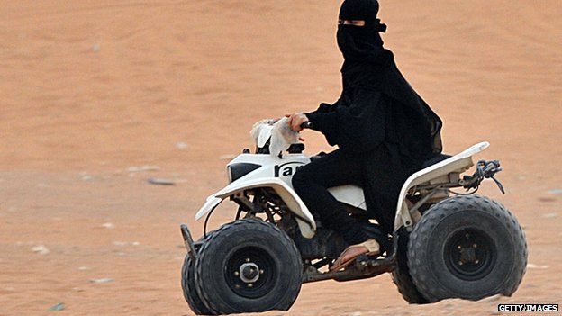 Saudi Arabia: Lashings, hawks and friends in high places - BBC News