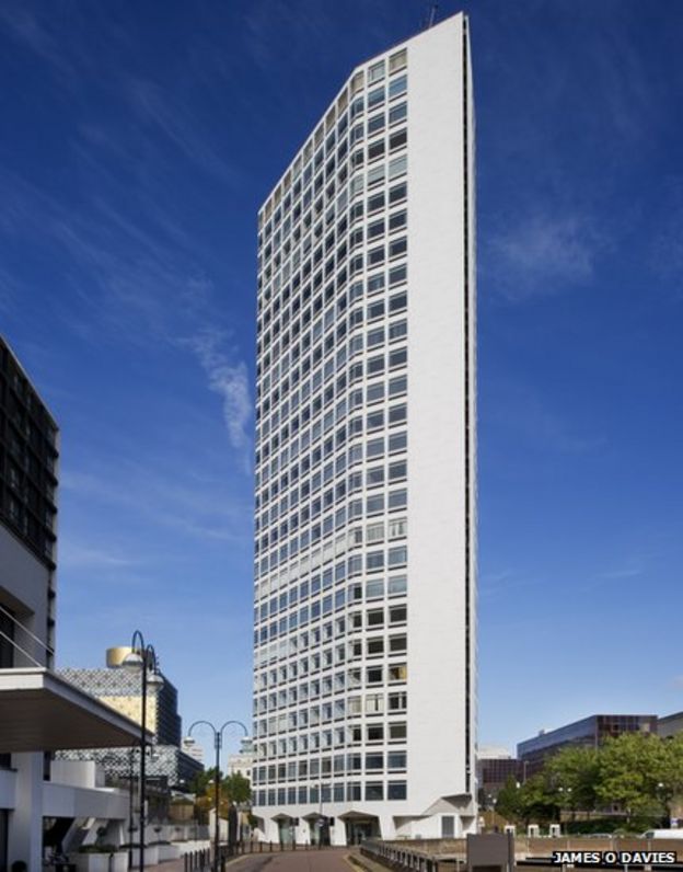 In pictures: Post-War office buildings listed - BBC News