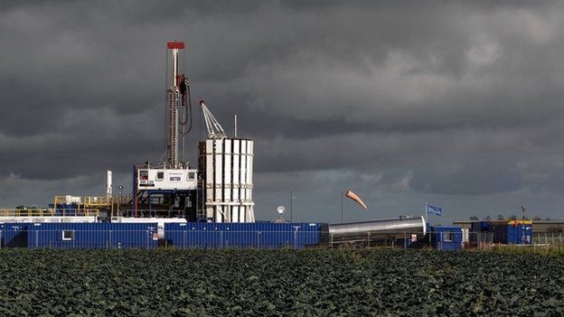 Roseacre Wood fracking: Cuadrilla gets Environment Agency permit - BBC News
