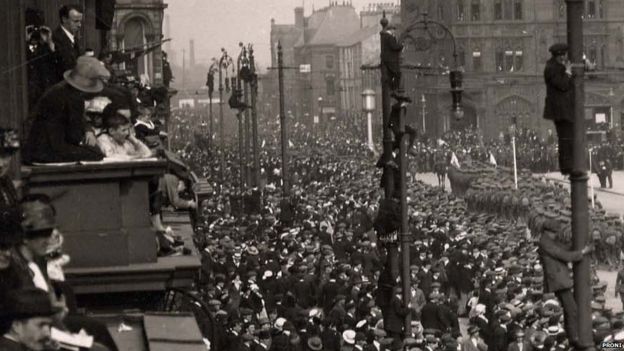 Ireland's Great War: Photos of Belfast soldiers marching to battle ...