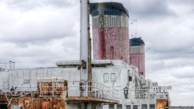 What do you do with an old ocean liner? - BBC News