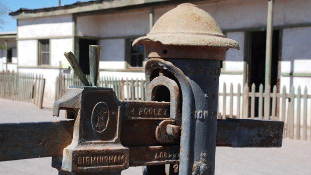 Humberstone: A Chilean ghost town's English past - BBC News