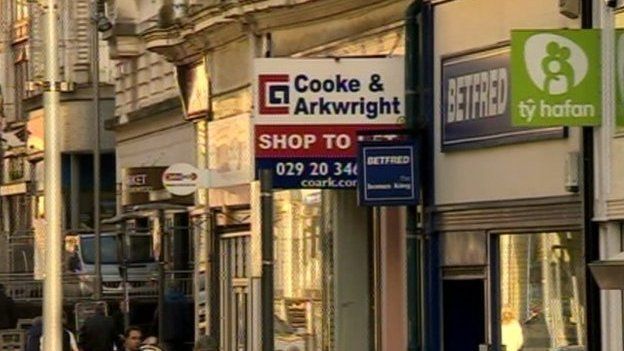 Small business rate exemptions are extended to 2015-16 - BBC News