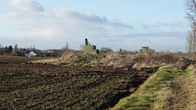 Nuclear bunker on sale in Nottinghamshire - BBC News