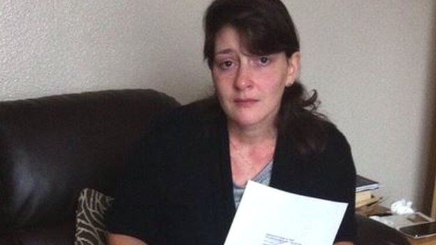 Leeds woman gets apology for 'unacceptable' NHS delay - BBC News