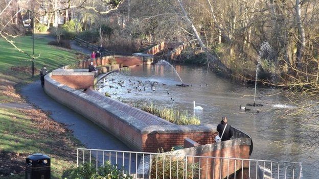 Trowbridge Park redevelopment plans are unveiled - BBC News