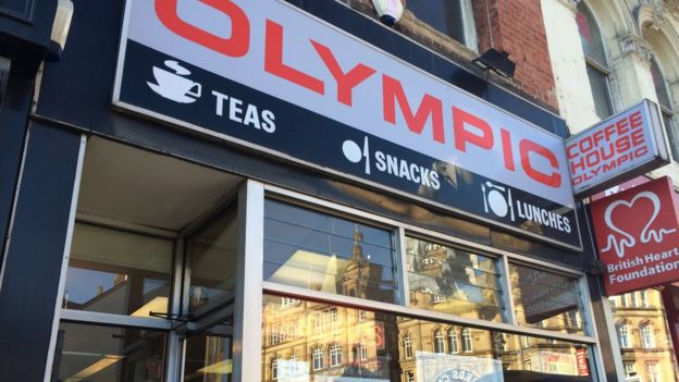 Cafe culture: The survival of the traditional British 'caff' - BBC News