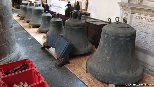 Great Malvern Priory bells removed for restoration project - BBC News