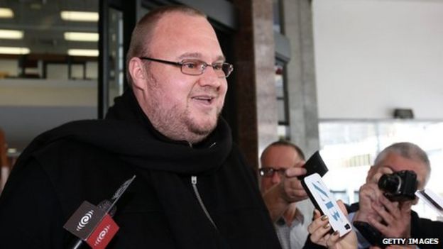Kim Dotcom's lawyer plays down Megaupload worker's guilty plea - BBC News
