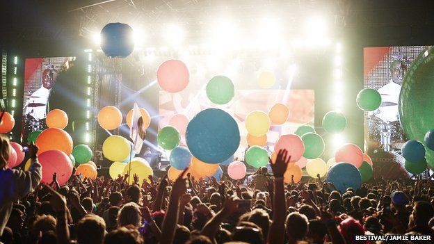 Bestival puts on first foreign festival in Canada - BBC News