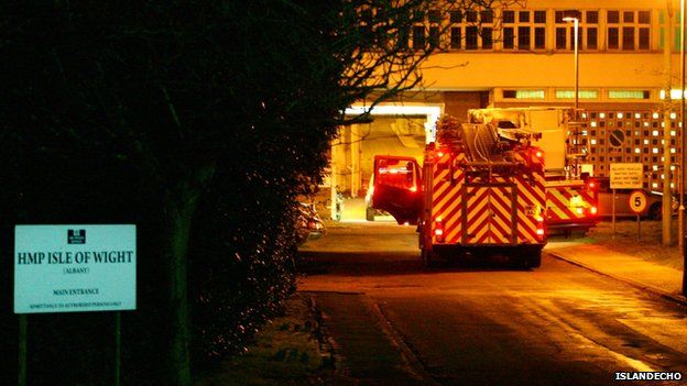 Investigation continues into Isle of Wight prison blaze - BBC News