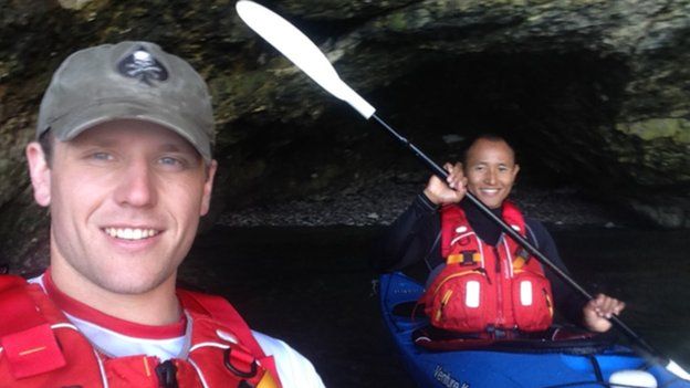 Gurkhas prepare for Canadian island challenge - BBC News