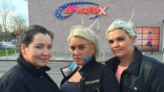 Oxford Grenoble Road Bowlplex in 'no travellers' row - BBC News