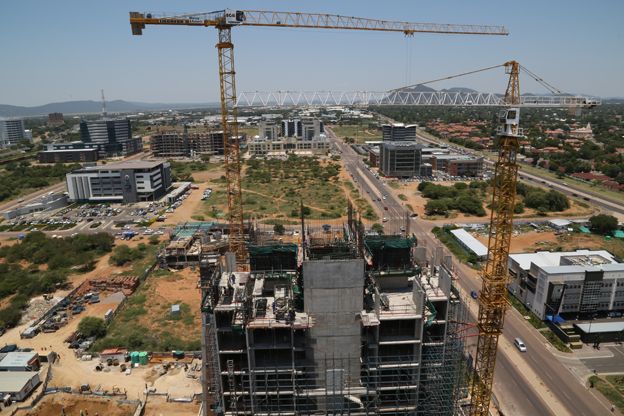Botswana night life: 'Car park pimping' in Gaborone - BBC News