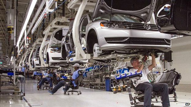 Volkswagen sees tensions amid leadership clash - BBC News