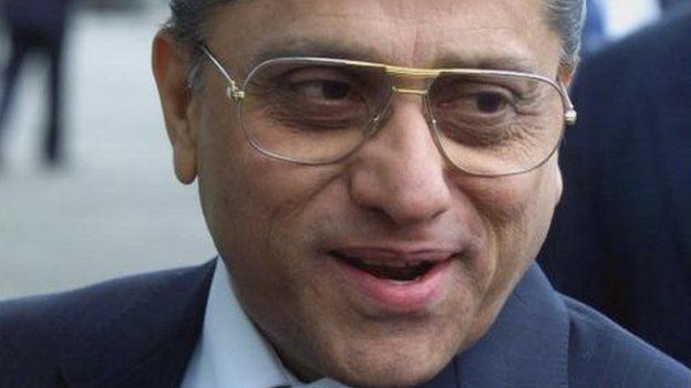 Jagmohan Dalmiya returns as India cricket chief - BBC News