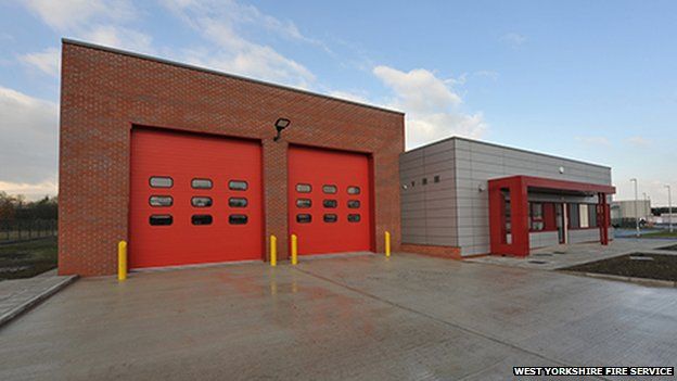 South Kirkby fire station opens - BBC News