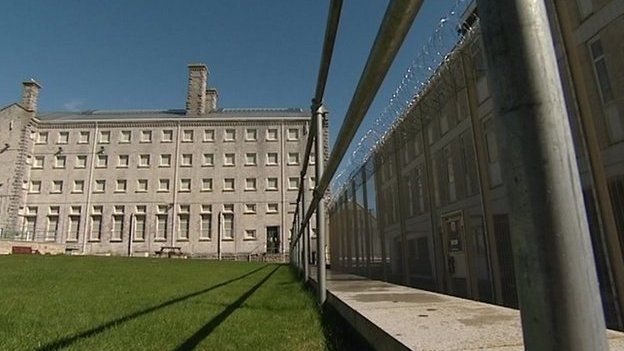 Portland academy school cuts 15 jobs in restructuring plan - BBC News