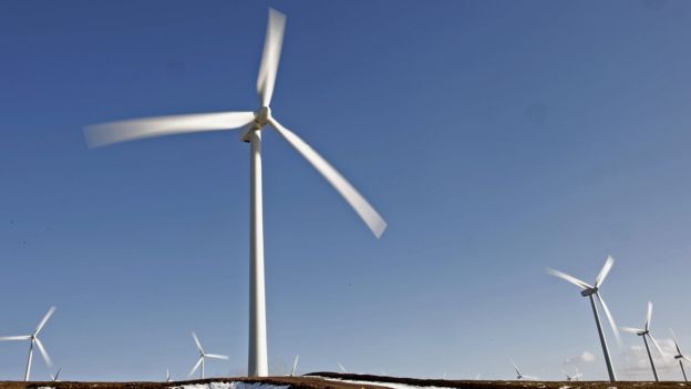 Councillors to consider planned Aberarder Wind Farm - BBC News