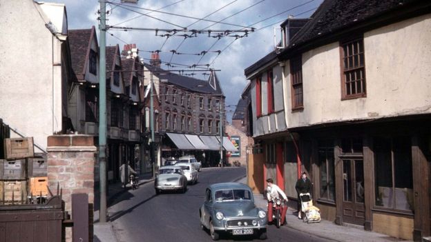 Ten old photographs of Ipswich - BBC News