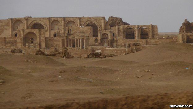 IS are 'demolishing' ancient sites in Iraq - BBC News