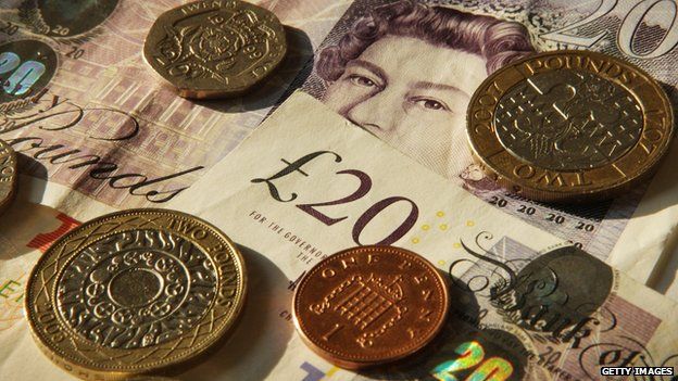 UK savings rate at 10-year high, says National Savings - BBC News