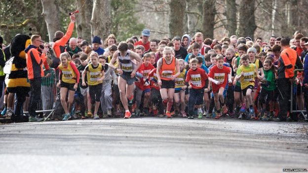 In pictures: Inverness Half Marathon - BBC News