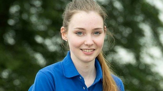 Seonaid McIntosh claims historic Euro junior shooting silver - BBC Sport