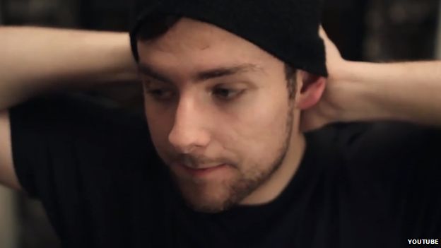 TomSka: YouTube videos are about being painfully honest - BBC News