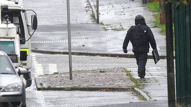 Man in court over Sloan Street, Lurgan bomb find - BBC News
