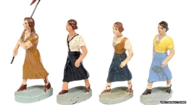 Nazi toys expected to raise thousands at Thornaby auction - BBC News