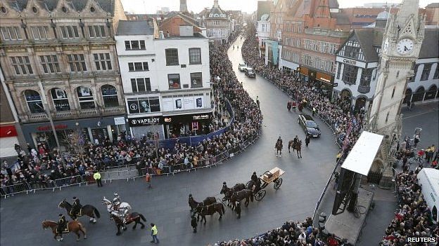 Richard III: More than 5,000 people visit Leicester Cathedral coffin ...