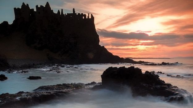 In pictures: Northern Ireland in the season of mists - BBC News