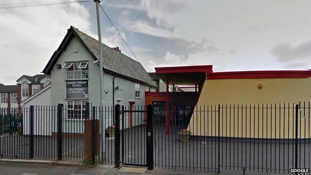 Nansen Primary head teacher 'removed' - BBC News