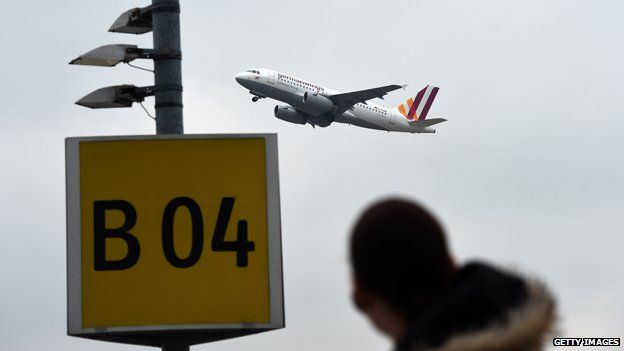 Germanwings: What are the main lines of inquiry? - BBC News