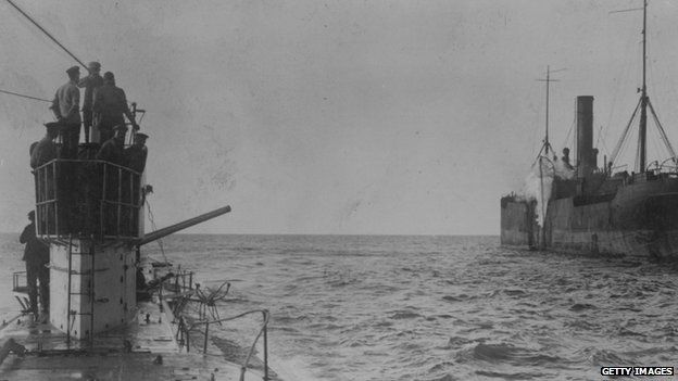 WW1 sinking of Lusitania recalled - BBC News